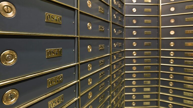 The “Keys” to Using Safe Deposit Boxes | Avidian Wealth Solutions